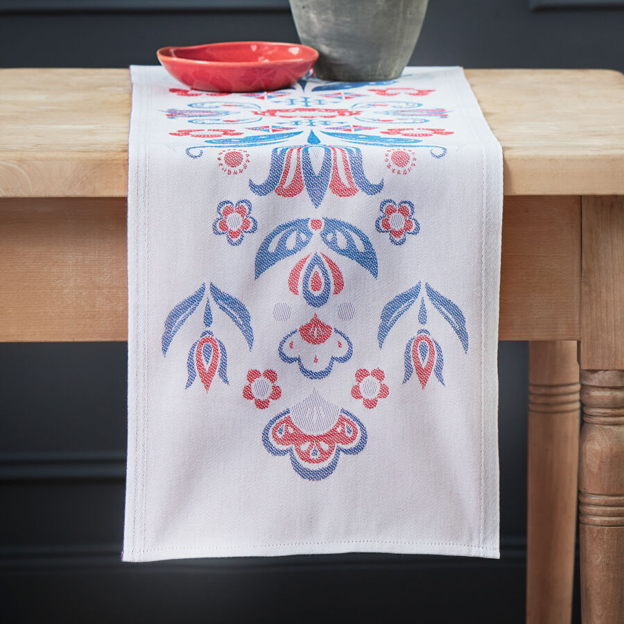 Handwerklich gefertigter Tischläufer aus Schweden - Julia Grote Shop