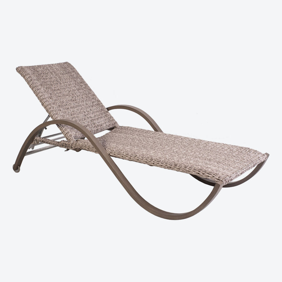 Wetterfester Design-Liege aus innovativem Materialmix, Sonnenliege ...