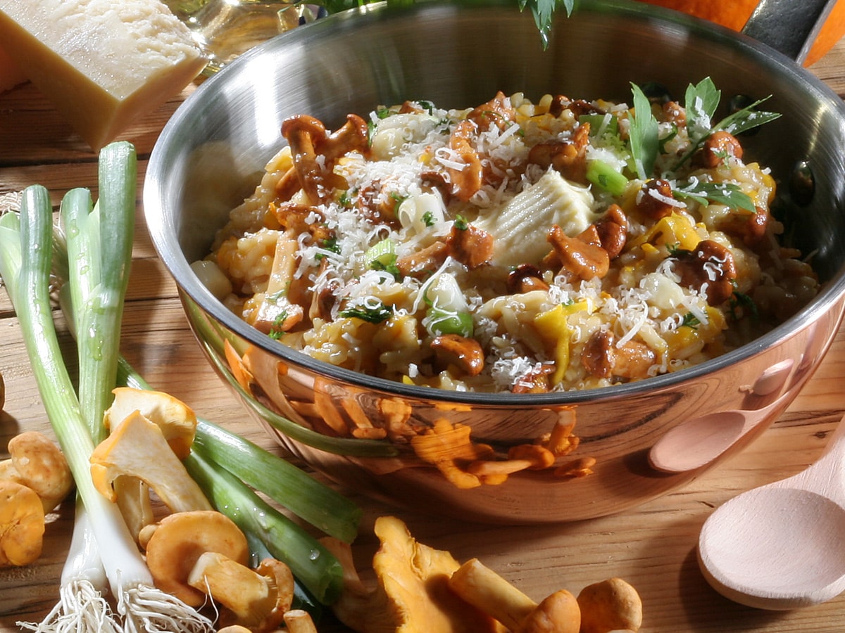 Kürbisrisotto mit Pilzen: Cremiges Risotto mit Pfifferlingen