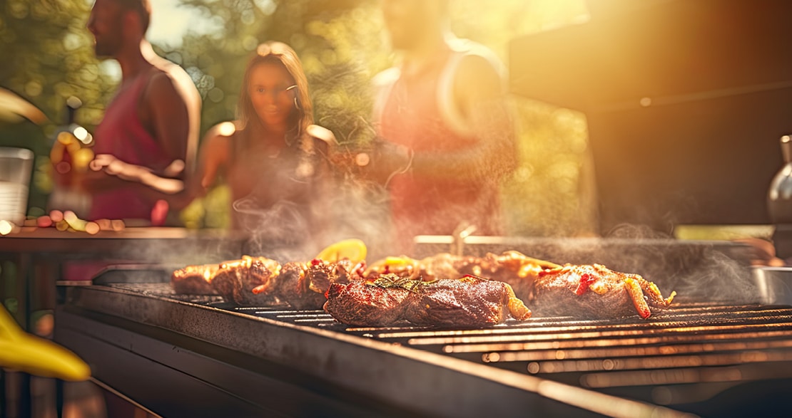 Barbecue au charbon de bois : savourer les grillades classiques | La ...